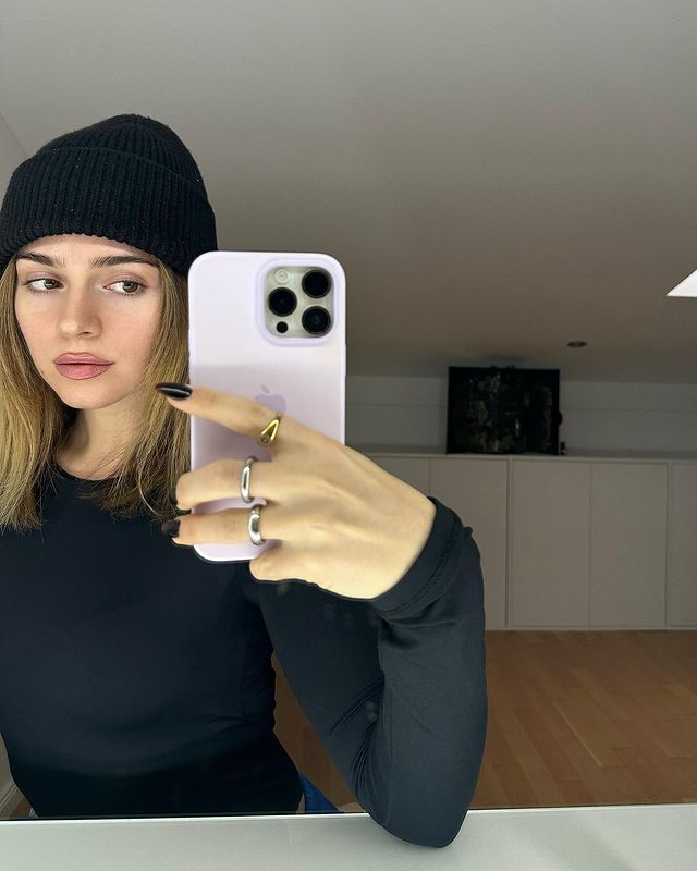 Jessy Hartel image