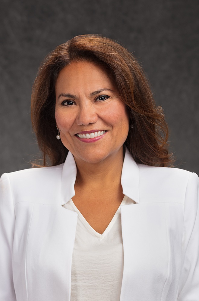 Image of Veronica Escobar
