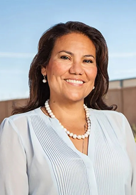 Picture of Veronica Escobar