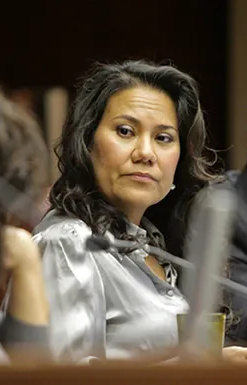 Picture of Veronica Escobar