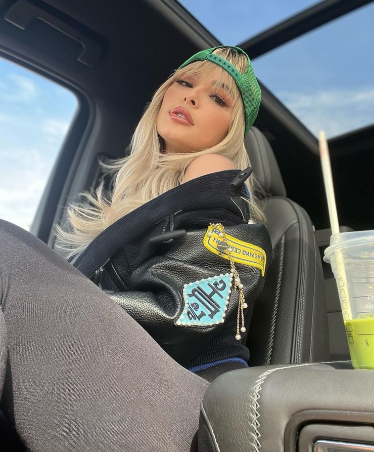 Picture of Anna Monroe