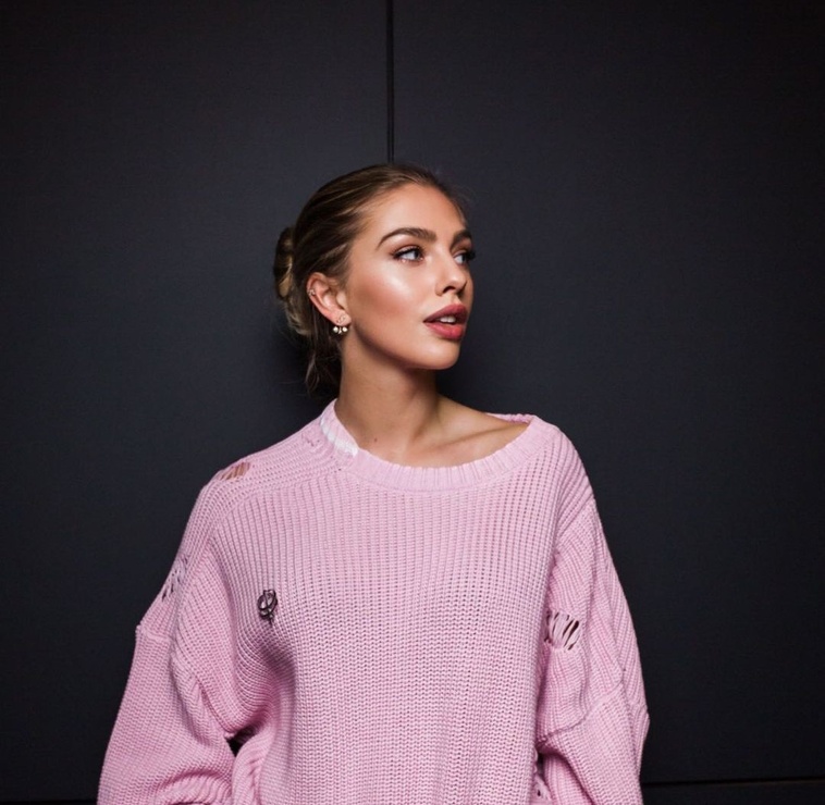 Picture of Alexa Breit