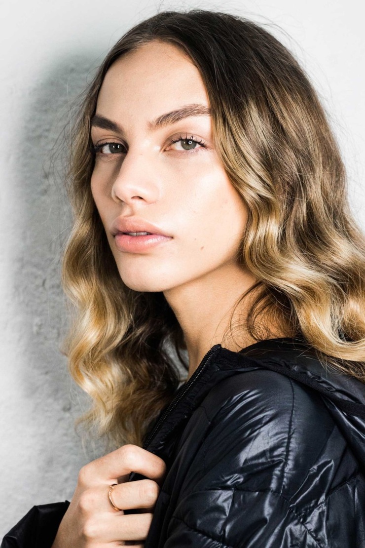 Alexia Dutra picture