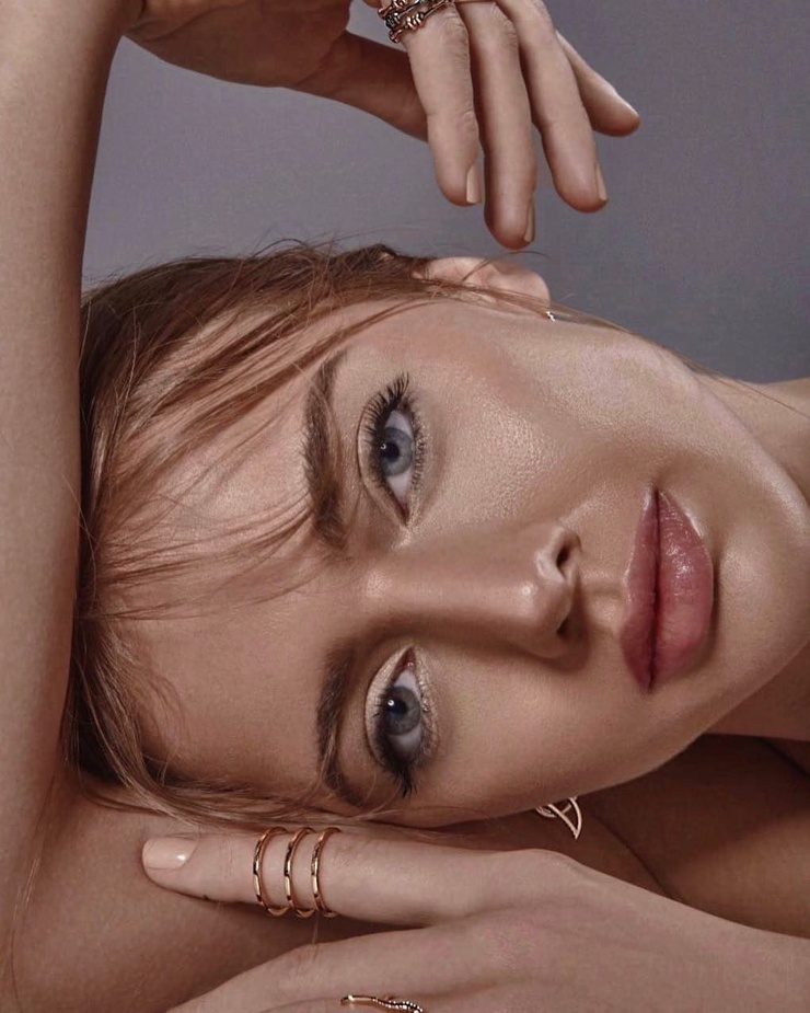 Picture of Emily Rybar