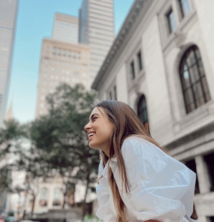 Laura Archbold image