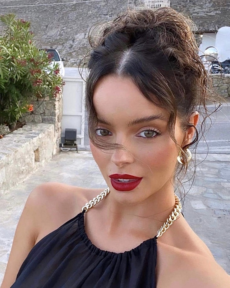 Maura Higgins picture