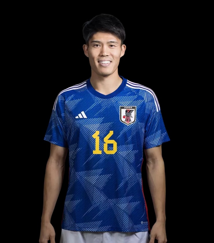 Takehiro Tomiyasu 2022