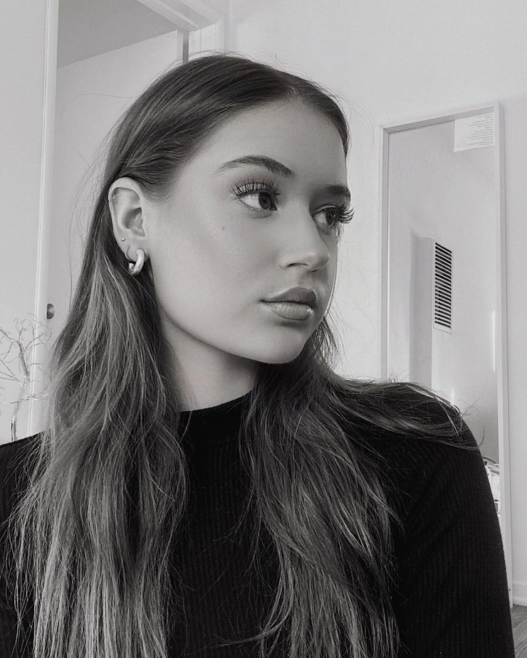 Image of Riley Lewis