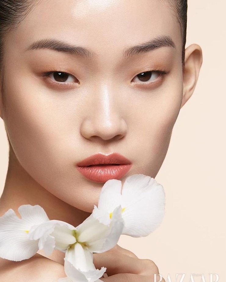 Picture of Shin Hyun Ji