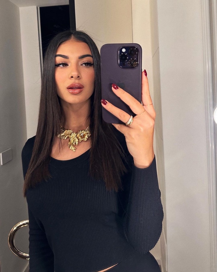 Picture of Elisa Maino