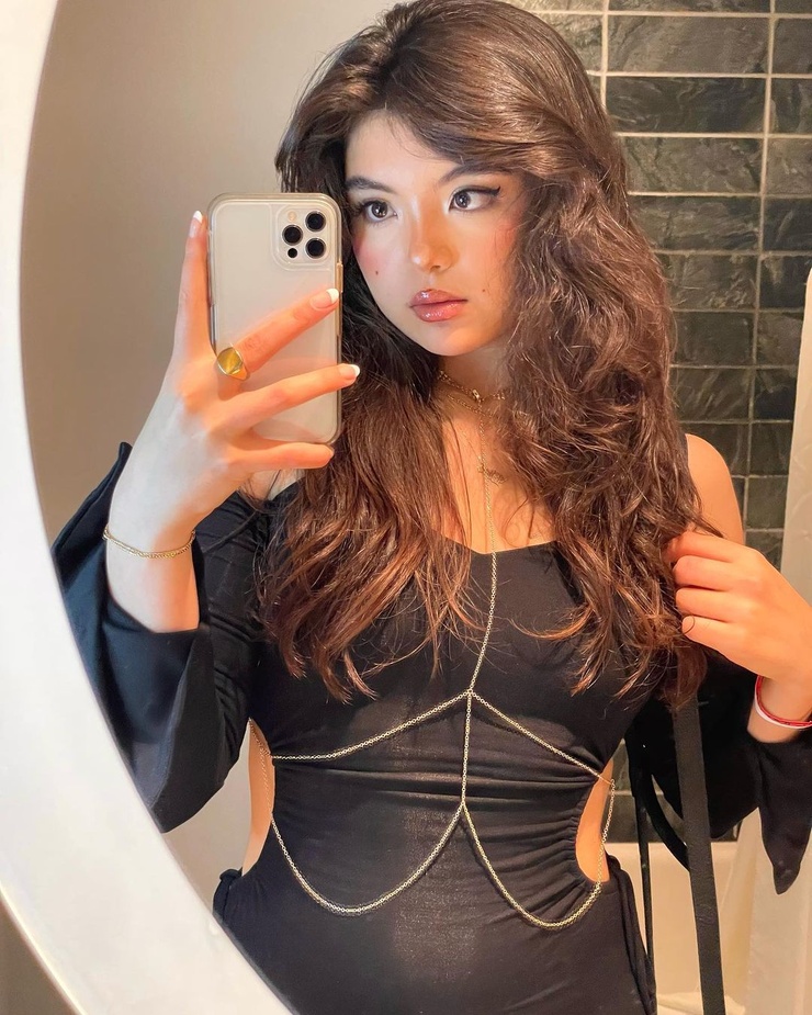 Picture of Elise Garner