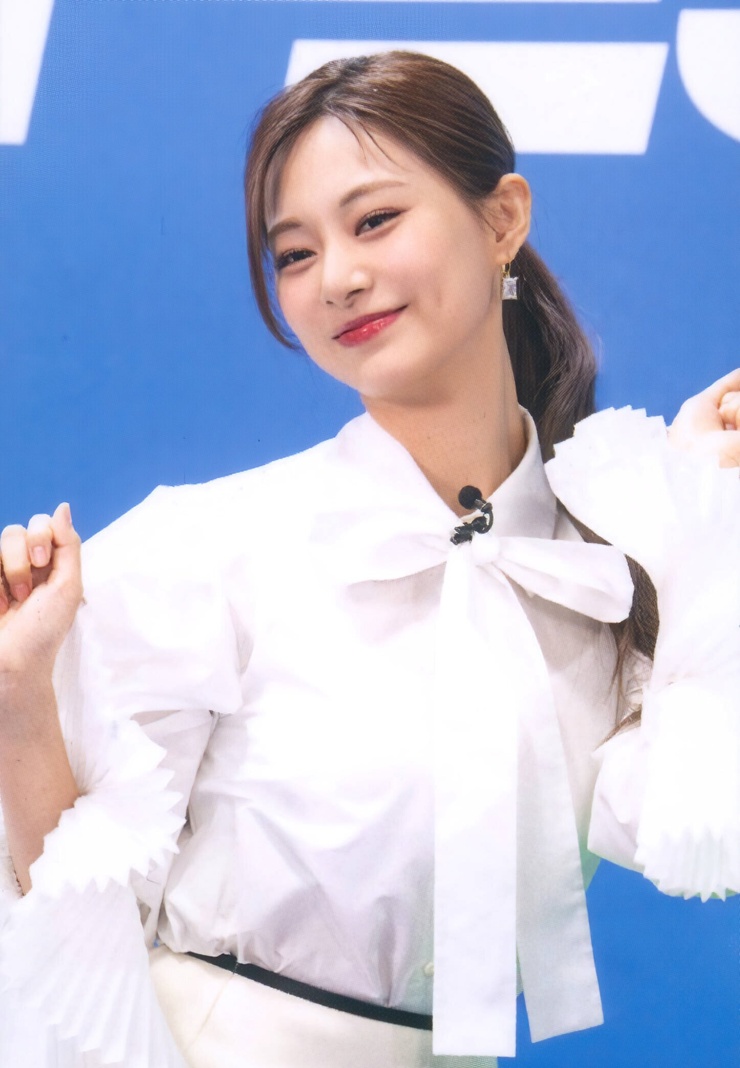 Chou Tzu-yu (Tzuyu) image