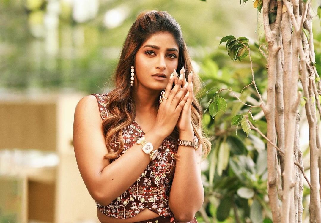 Picture of Dimple Hayathi