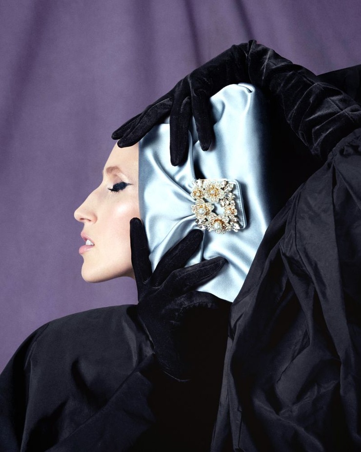 Anna Cleveland image