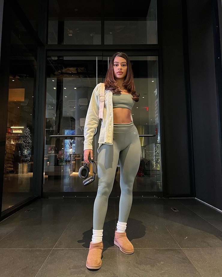 Flor De La Rosa picture