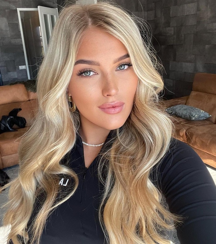 Milou Tamara picture