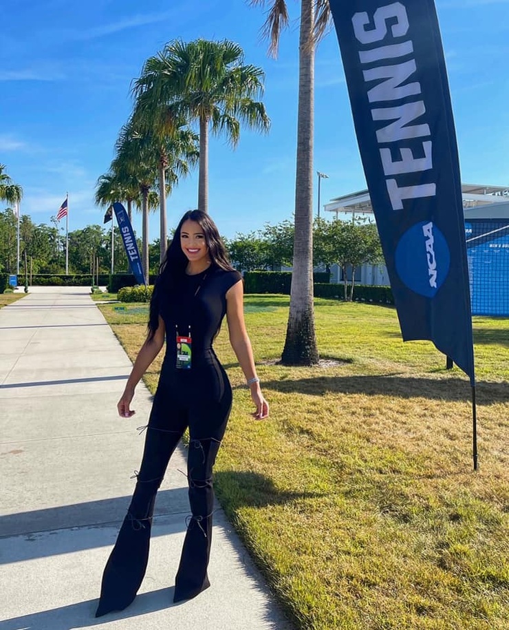 Rachel Stuhlmann image