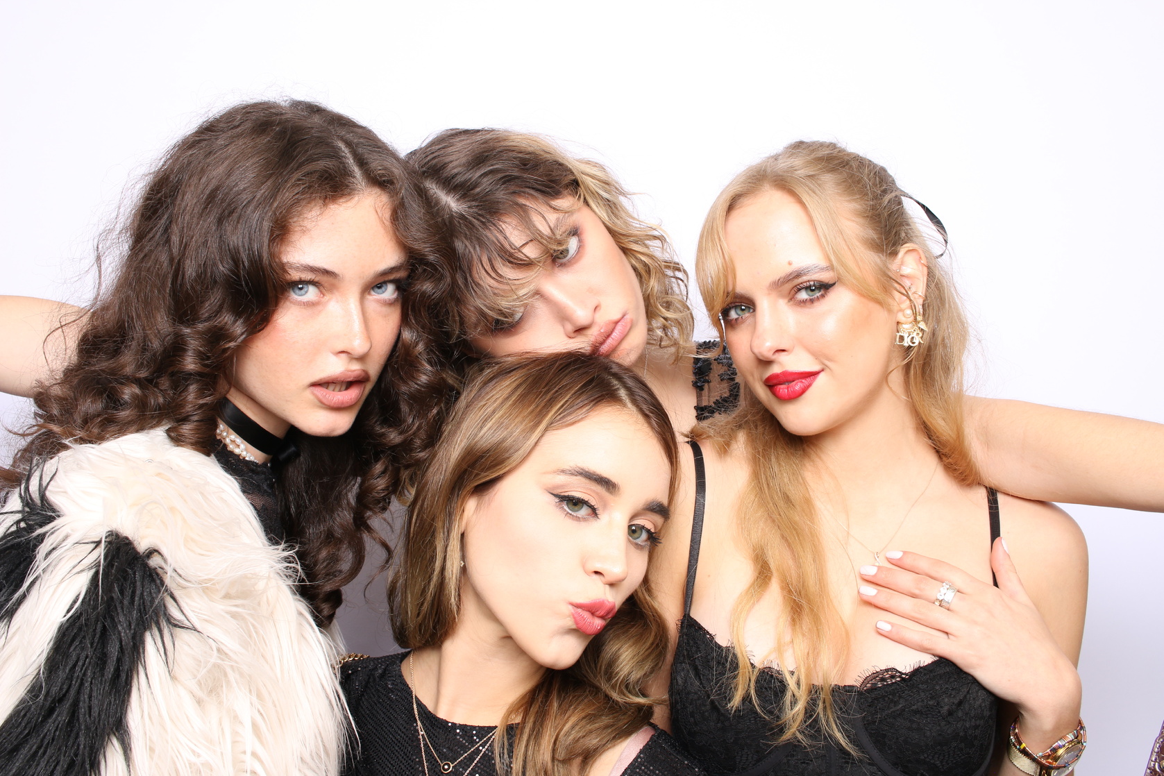 New Year’s Eve caylee Cowan Jessica belkin and Syd