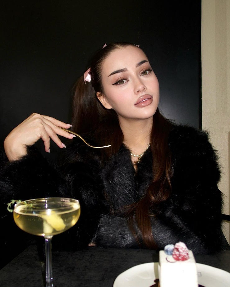 Picture of Isabel Rose