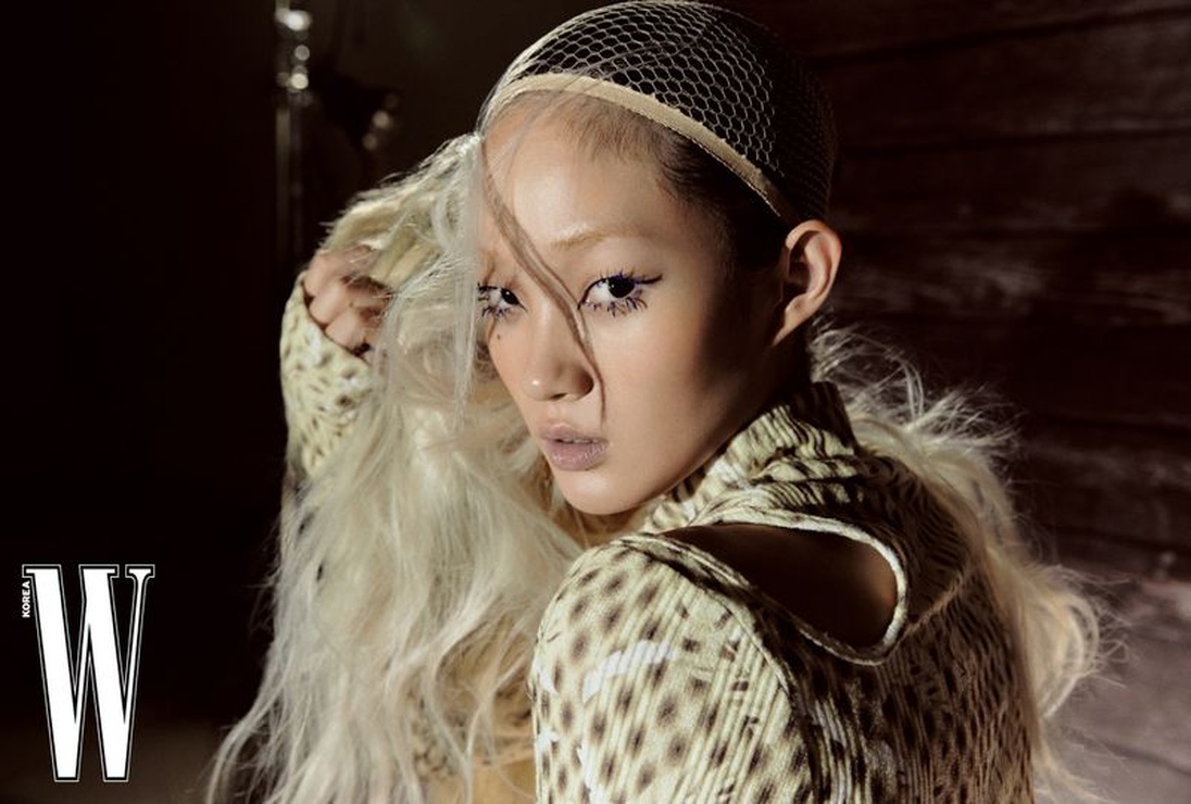 Picture of Shin Hyun Ji