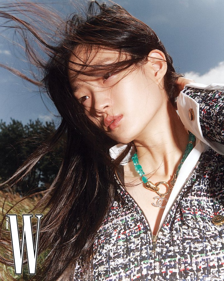 Picture of Shin Hyun Ji