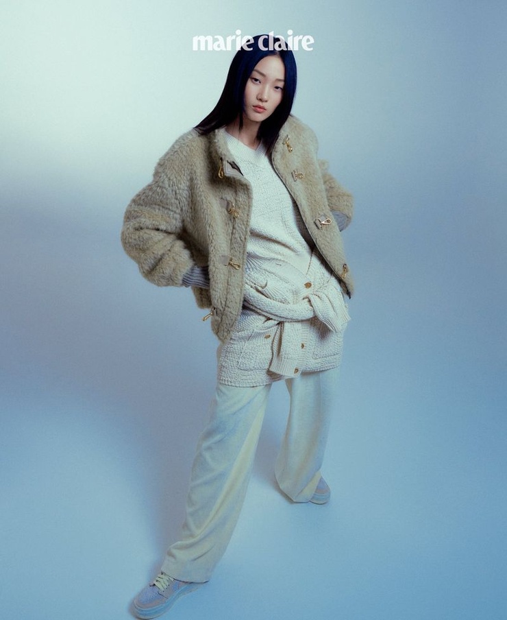 Picture of Shin Hyun Ji