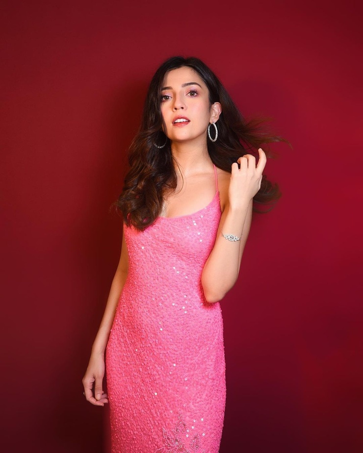 Barkha Singh picture