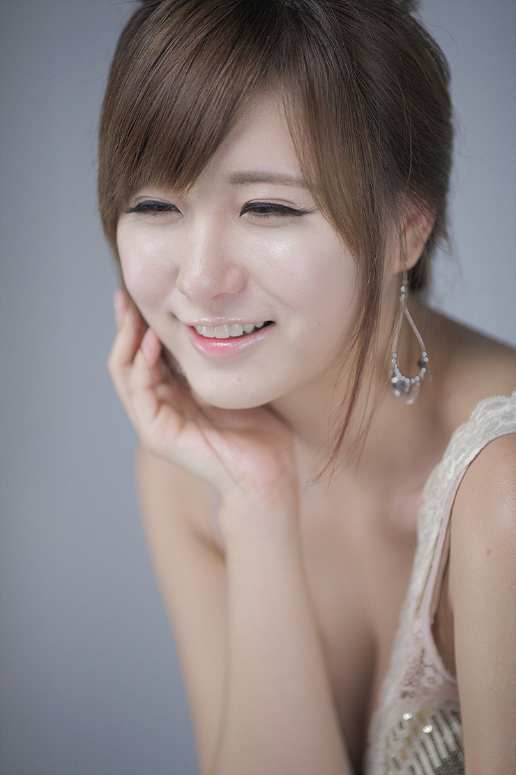 Picture of Ryu Ji Hye