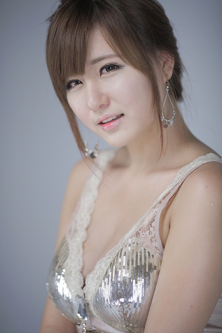 Picture of Ryu Ji Hye