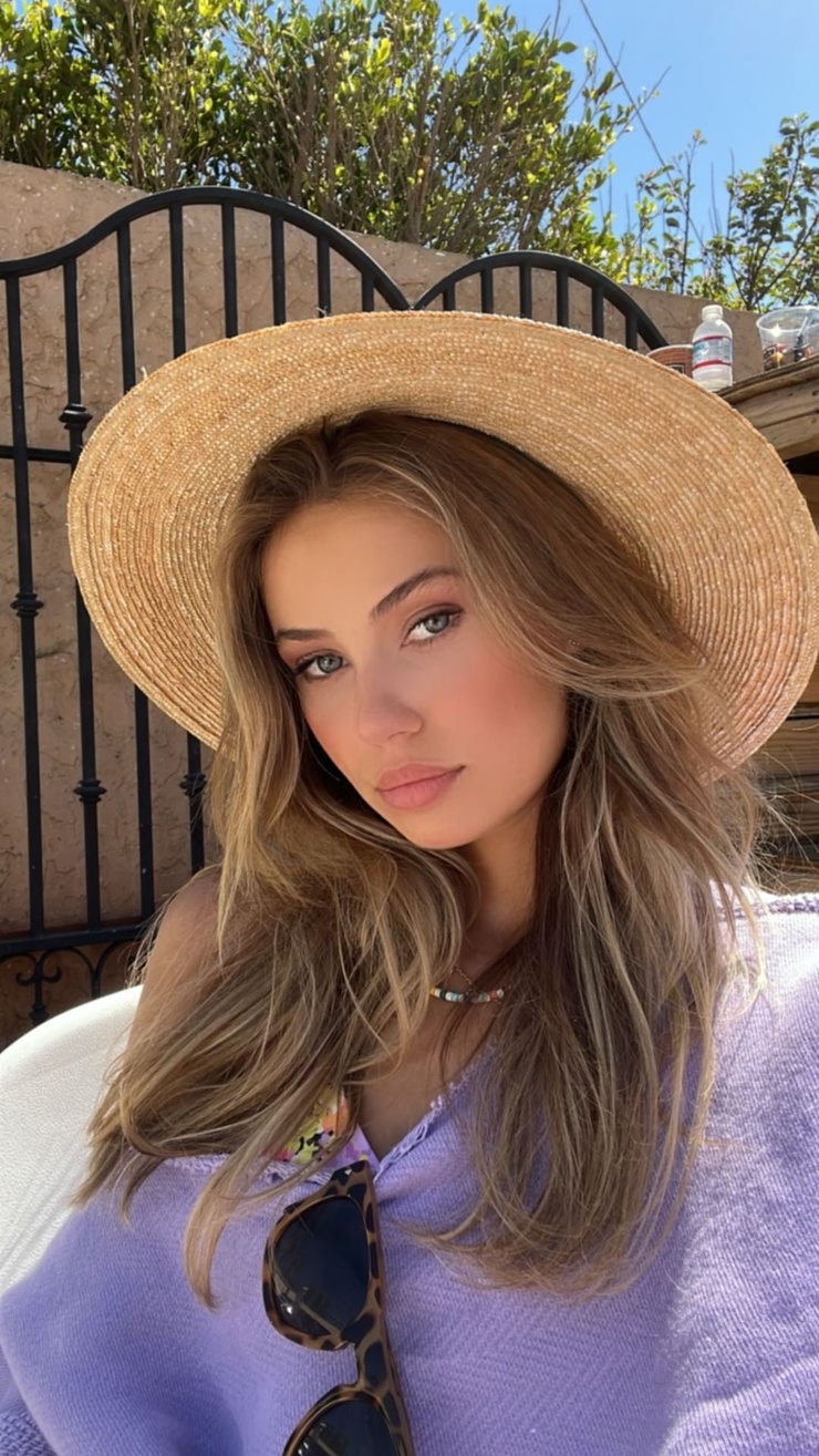 Elizabeth Jamrozy image