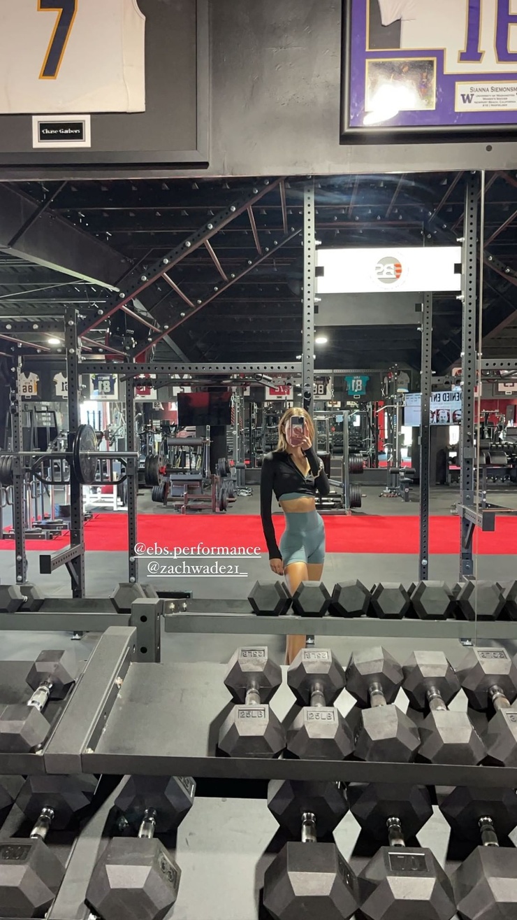 Picture of Elizabeth Jamrozy