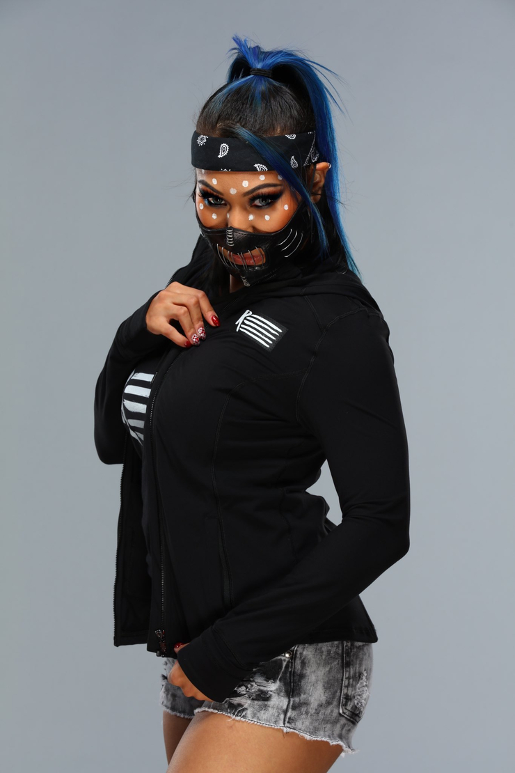 Picture of Mia Yim