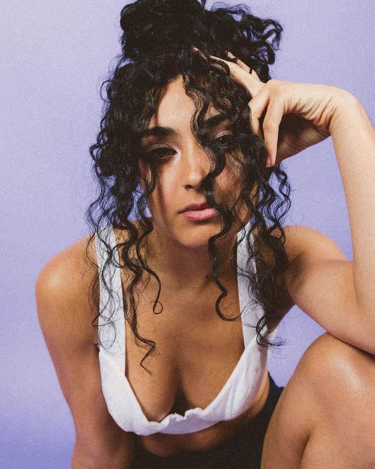 Picture of Brooke Maroon