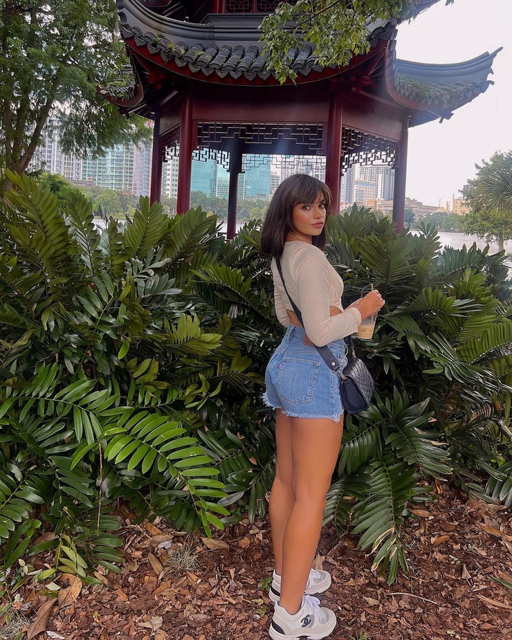 Picture of Alexa LoMeo