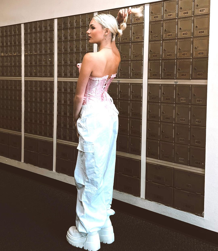Aly Jade image