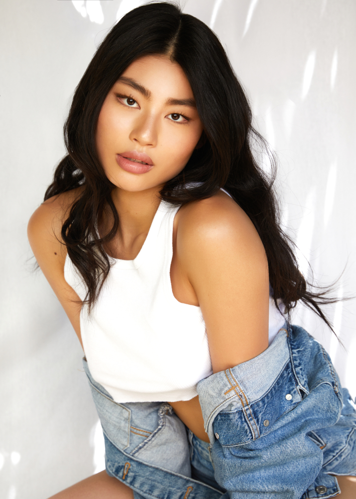 Picture Of Gloria Tang Model