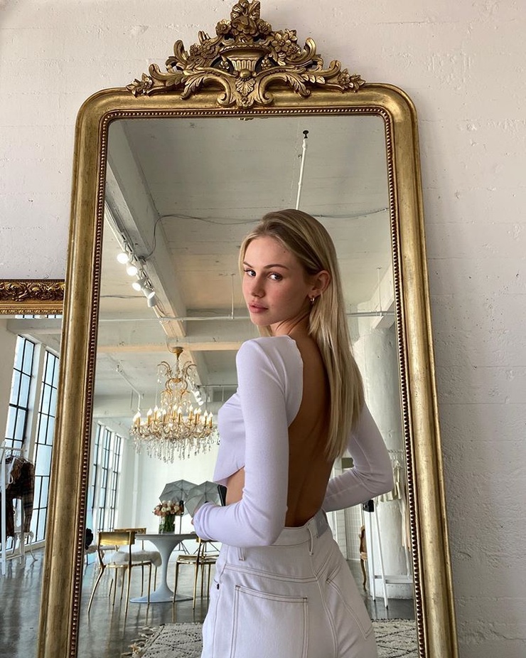 Picture Of Scarlett Leithold