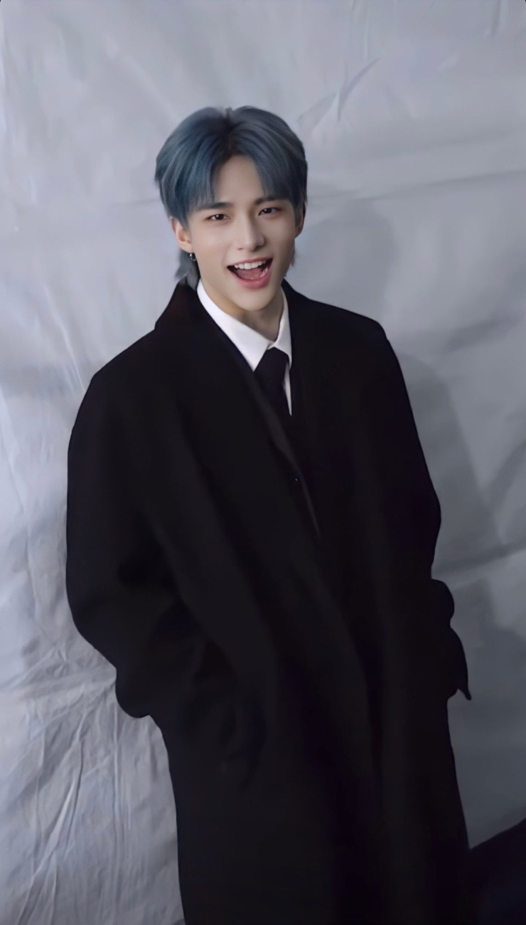 Picture of Hyun-Jin Hwang