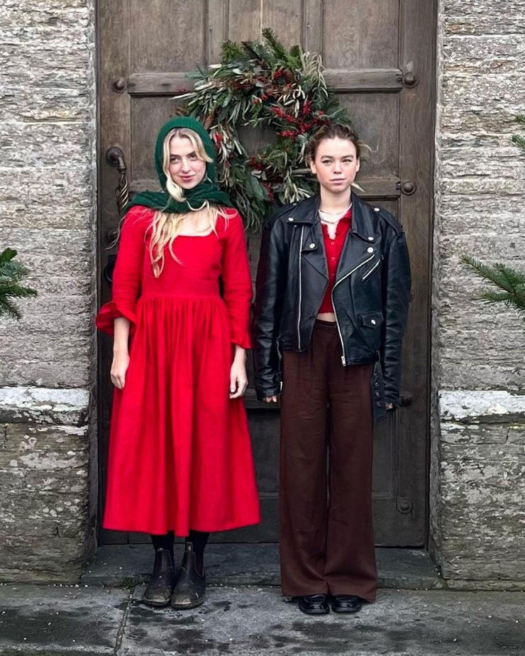 Anais Gallagher image