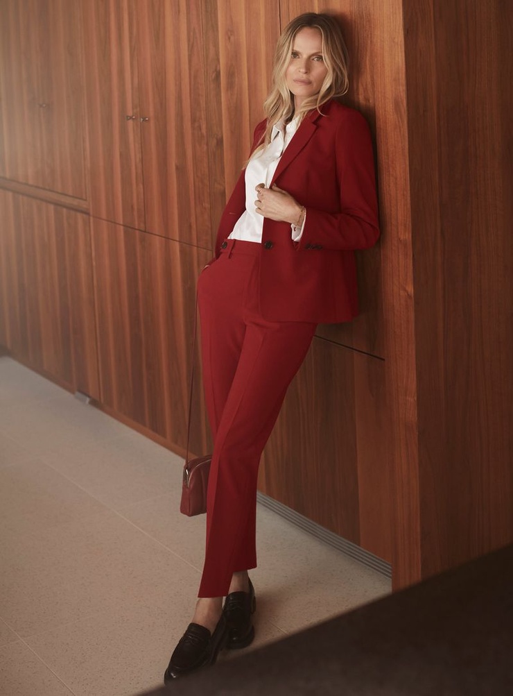 Image of Rachel Roberts