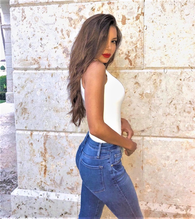 Shelby Chesnes image