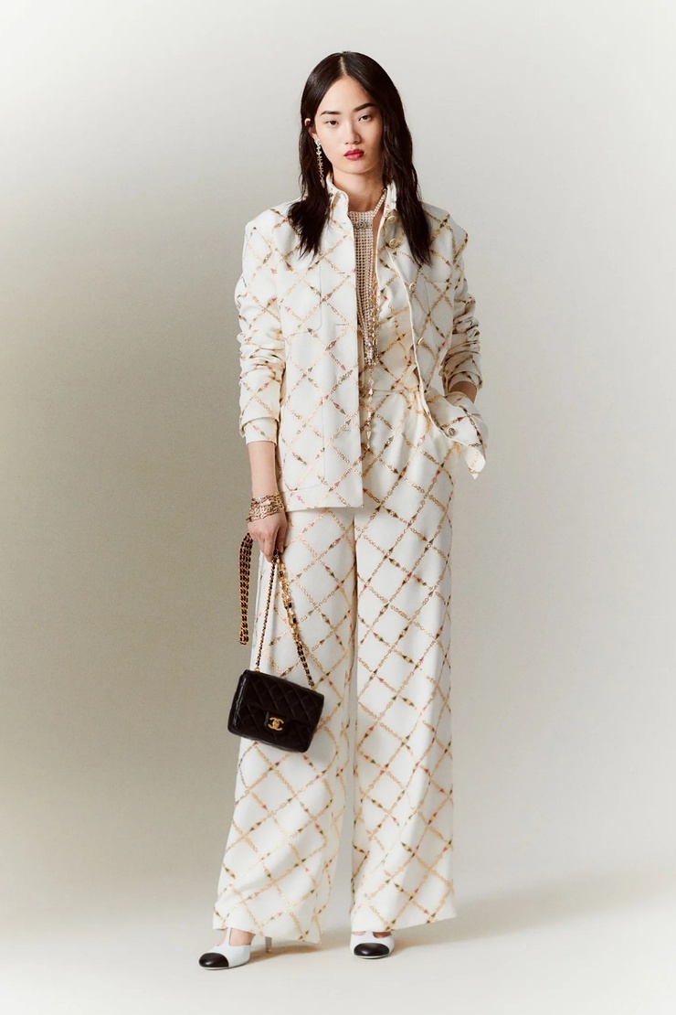 Picture of Shin Hyun Ji