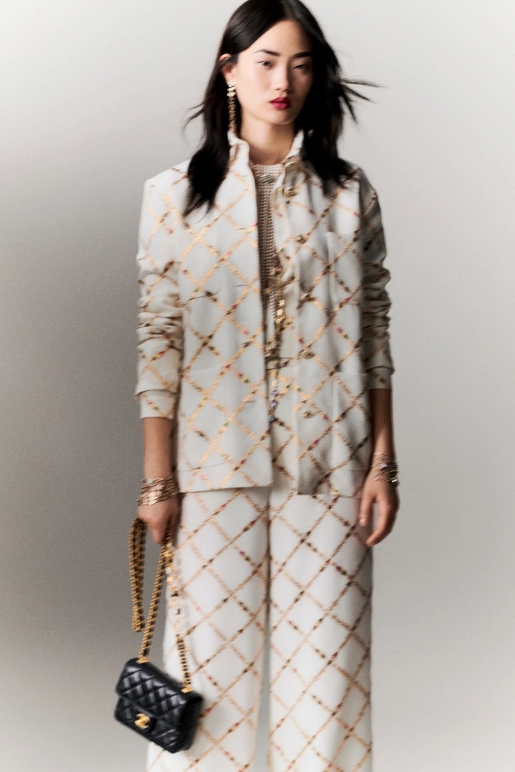 Picture of Shin Hyun Ji