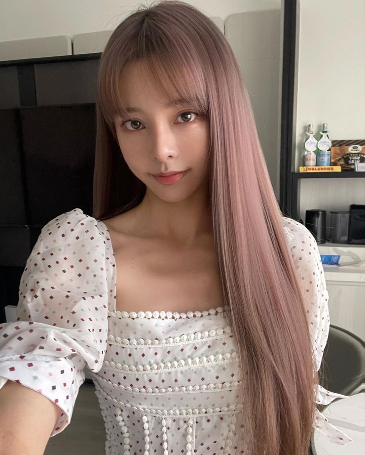 Picture of Cathryn Lee