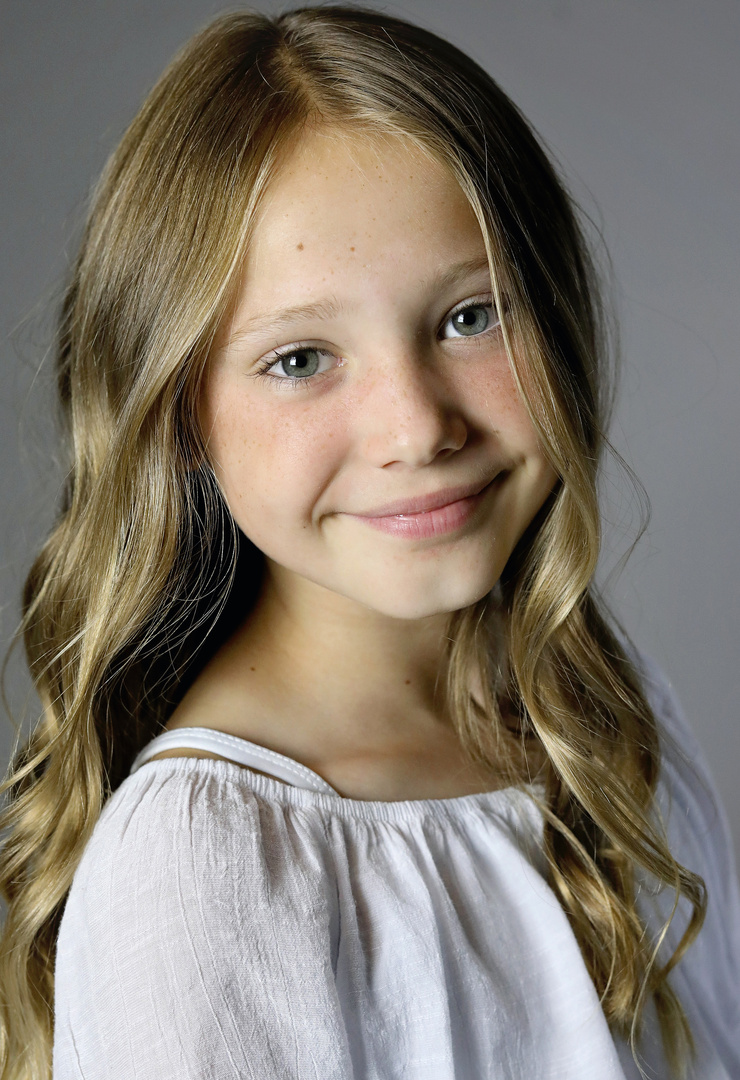 Picture of Anniston Price