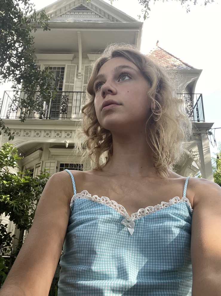 Elle Graham image
