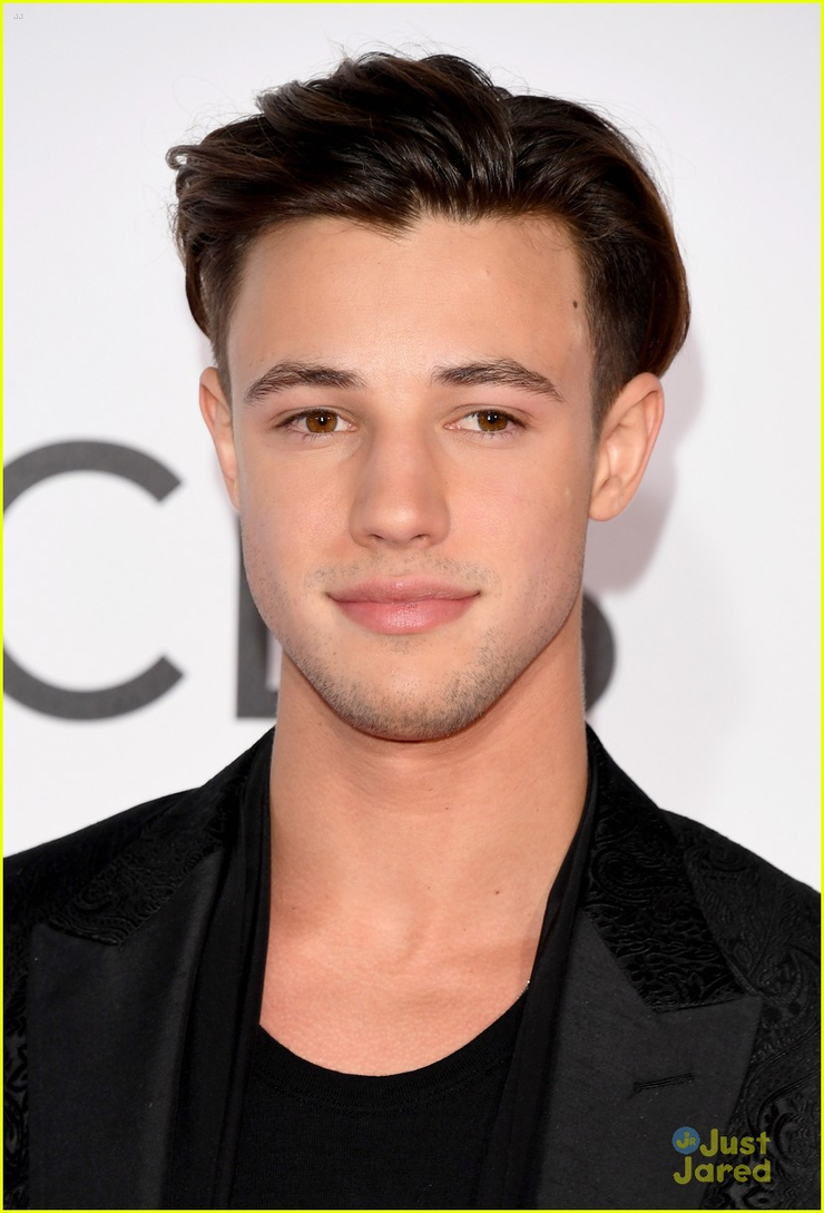 Cameron Dallas image
