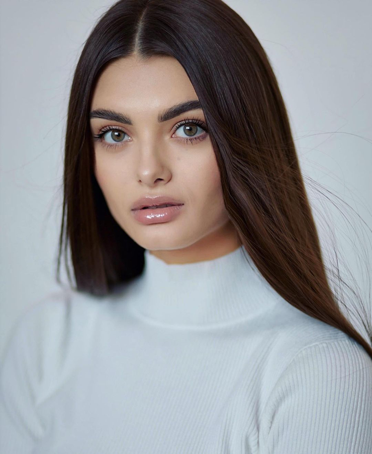 Picture of Eliza Beth Zelenskaya