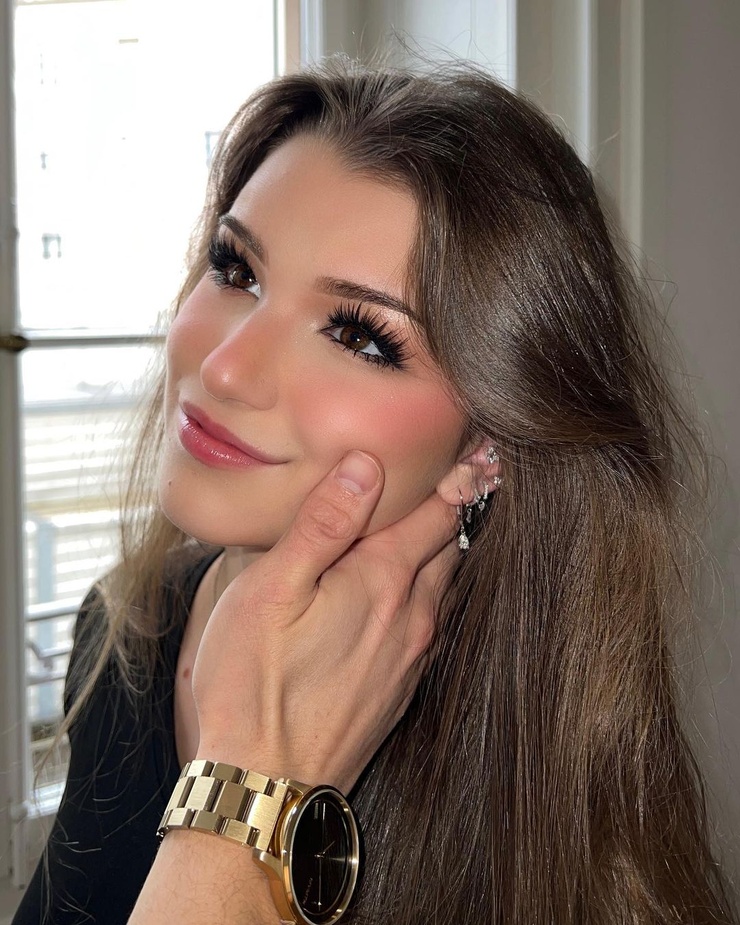 Picture of Brooke Monk