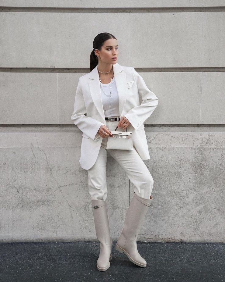 Masha Lobanova image